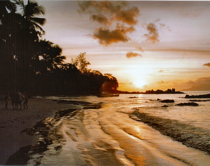 Portfolio/SeychellesSunset82B